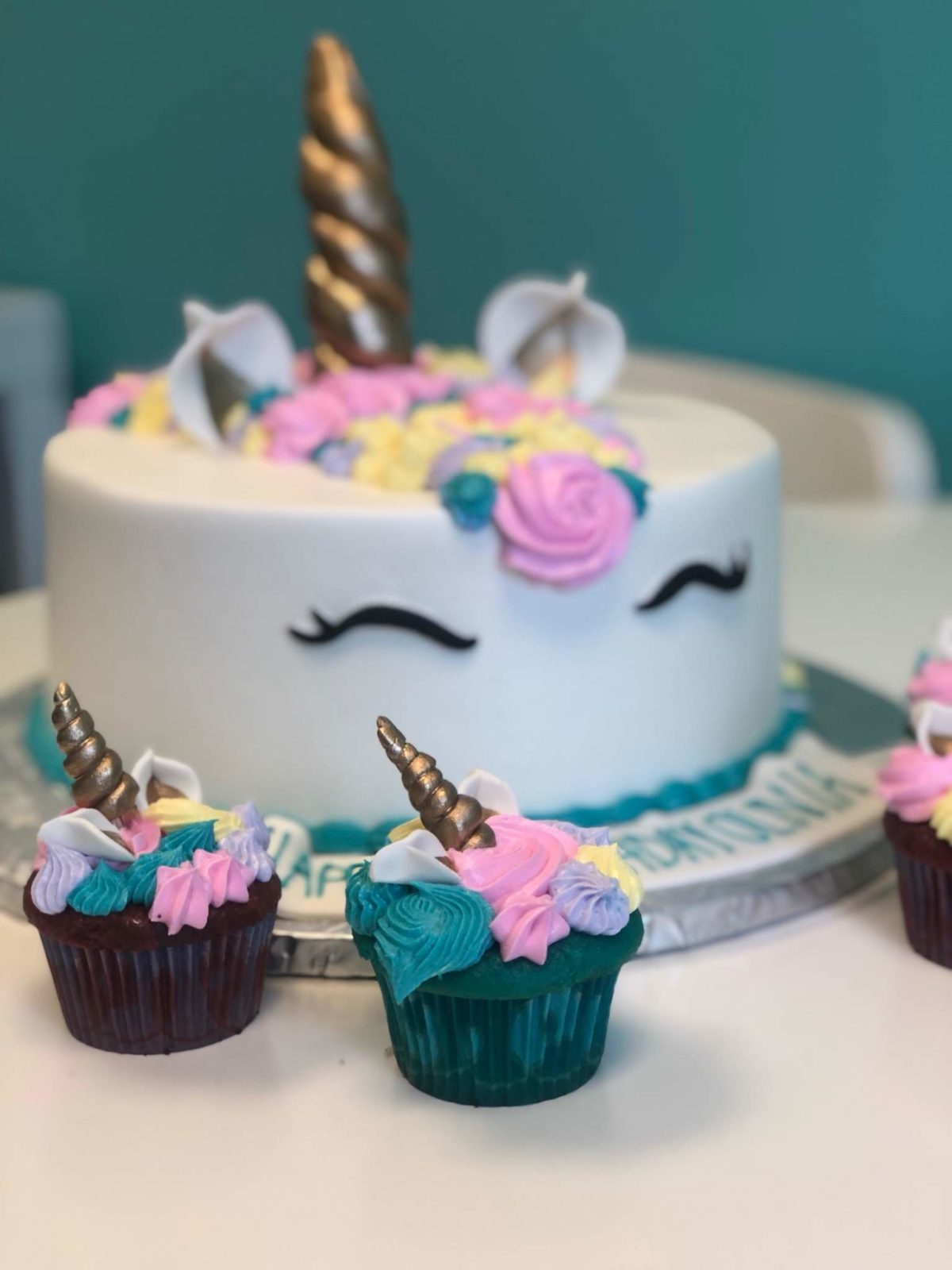 Custom : General Kids Birthday Cakes - Carousel Cakes